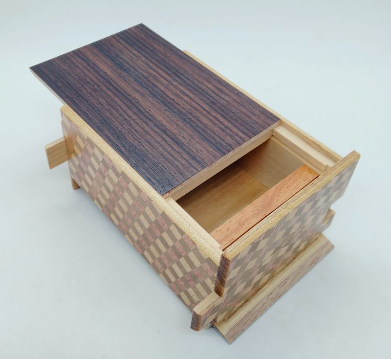 18 steps Rosewood/Ichimatsu 4 sun Japanese puzzle box Himitsu-bako ...
