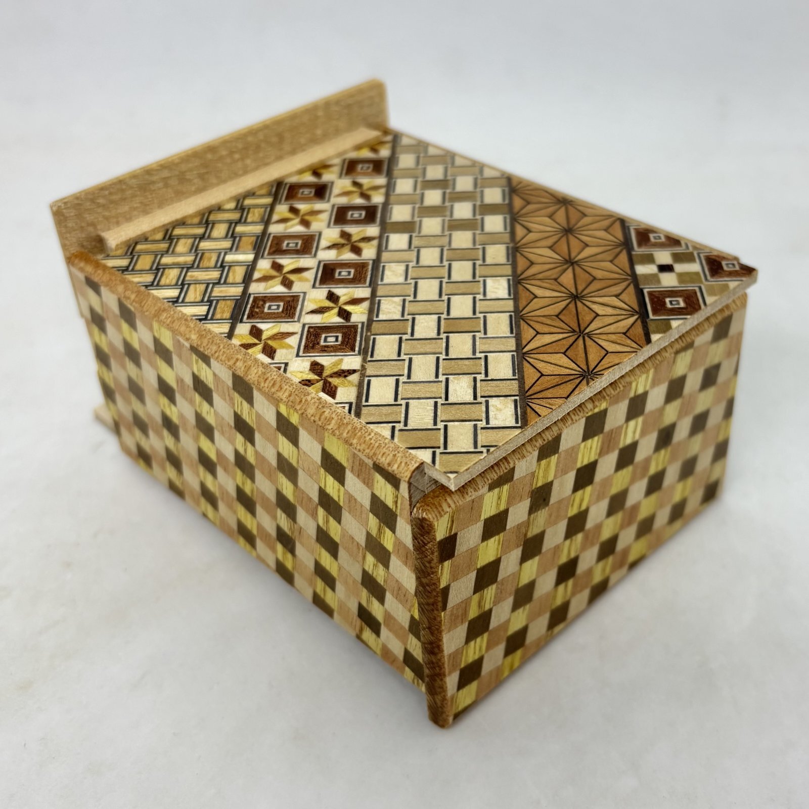 11 steps Yosegi/Ichimatsu 11cm/4inch Japanese puzzle box Himitsu-bako ...